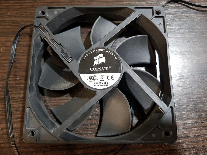 Кулер для корпуса компьютера Corsair A1225M12S 120мм 3PIN - купить ...