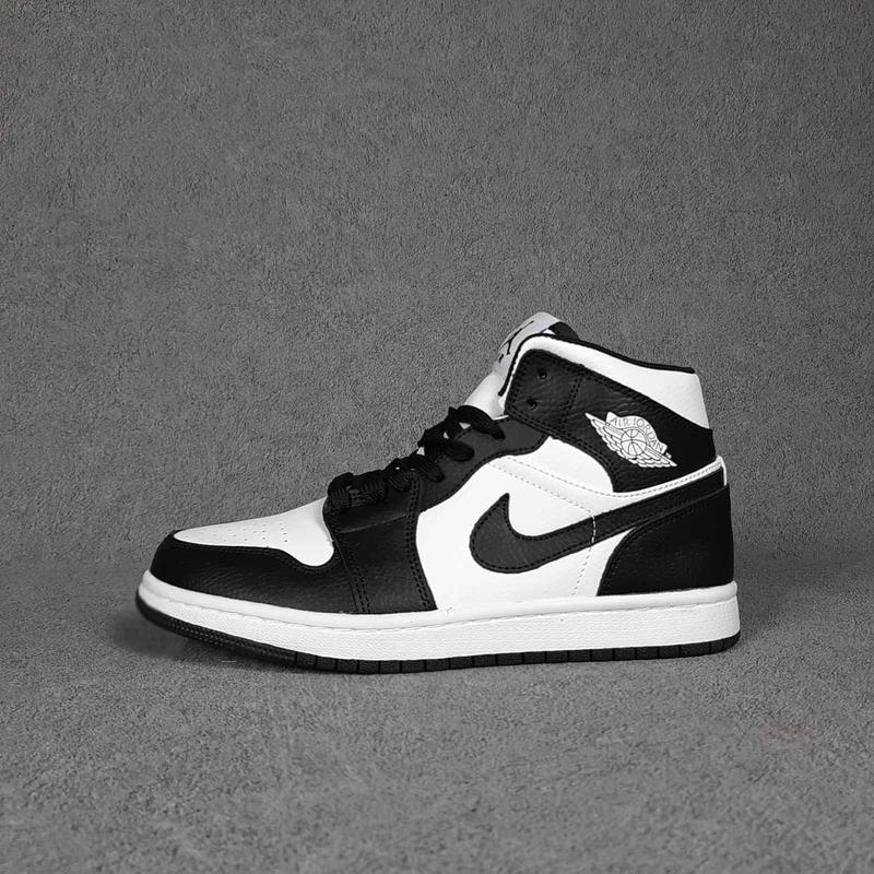 Кроссовки ДЖОРДАН Air Jordan 1 Retro High - 1430 ₴, купить на IZI ...
