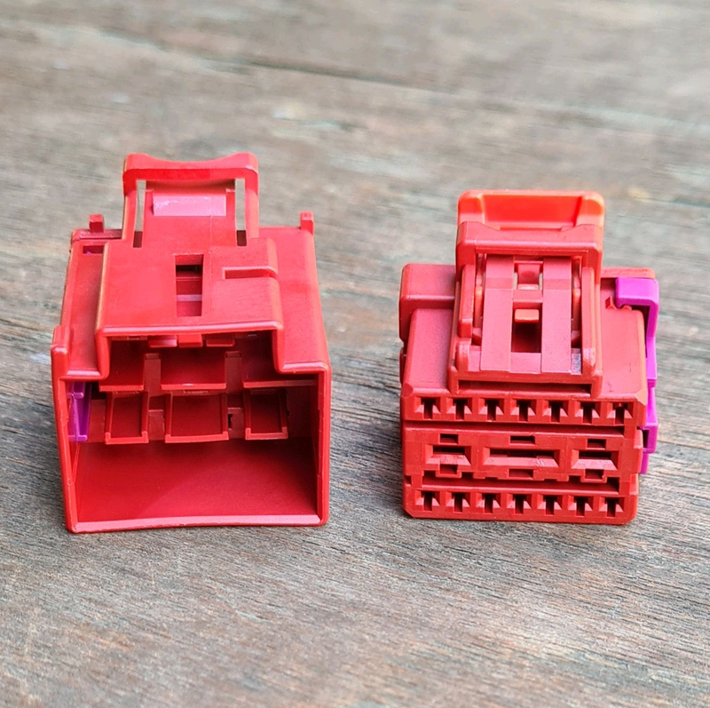 4F0972483B, 8K0972575B разъем VAG Volkswagen, 17 ячеек: цена 5 грн ...