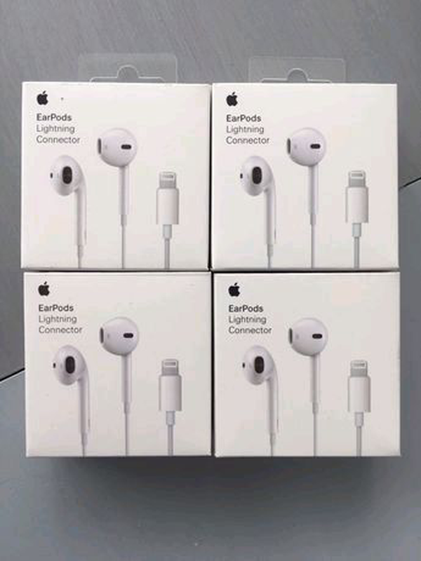 Apple earpods lightning for iphone ipad