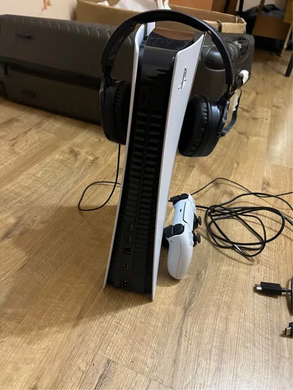 PlayStation 5 ПС5 PS5 Digital Version - купить недорого б/у на ИЗИ ...