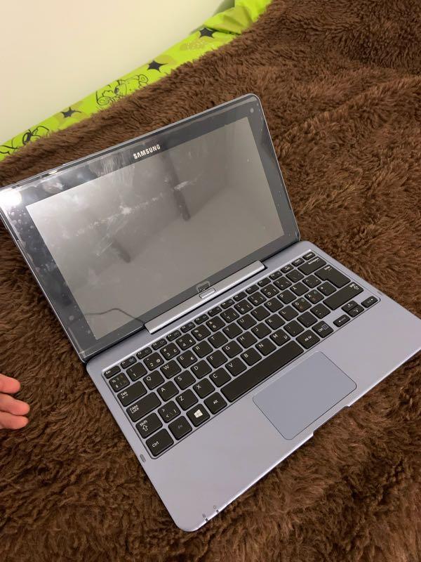 Планшет Samsung transformer book T300 - купити недорого б/в на ІЗІ ...