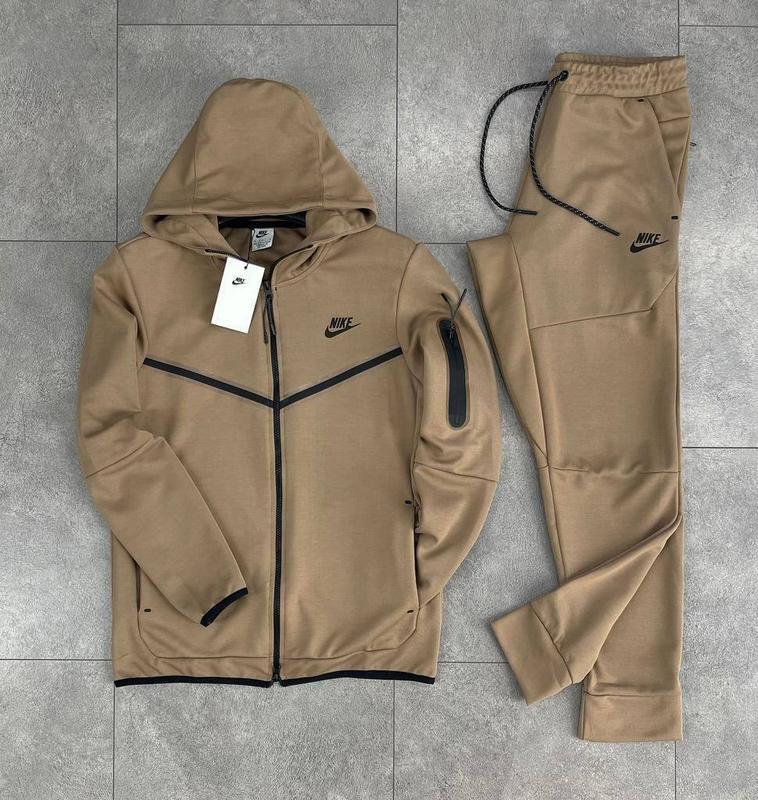 Спортивный костюм nike tech fleece: цена 2550 грн - купить Спортивная ...