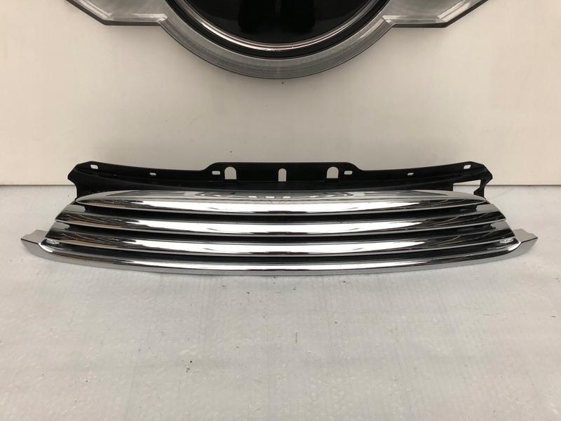 Решітка радіатора на Mini Cooper R55 R56 R57 R58 R59: ціна 185 ...