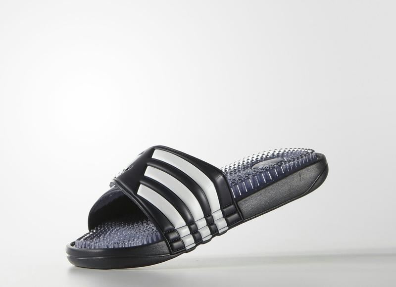 Легендарні масажні шльопанці adidas santiossage: цена 1499 грн - купить ...