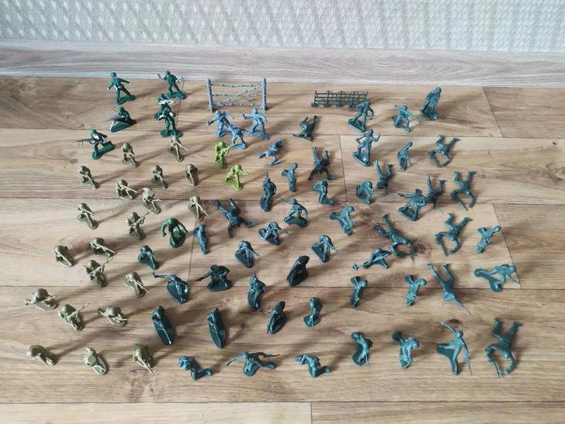 Военный набор солдатиков 80шт - купить недорого б/у на ИЗИ (80521322)
