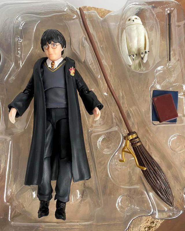 Коллекционная фигурка гарри поттера, фигурка harry potter с ак...: цена ...