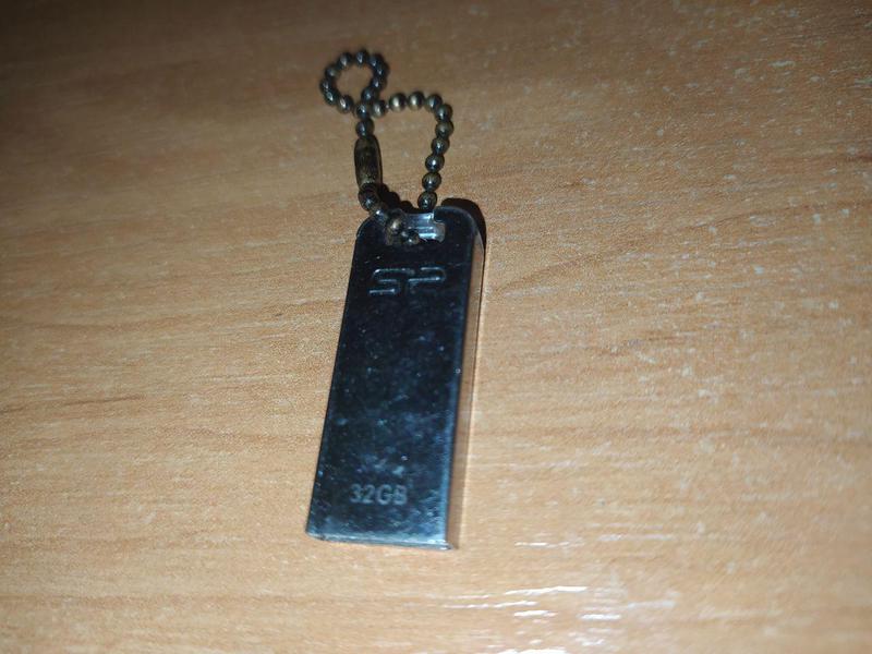 Флешка 32 ГБ Silicon Power D33B29 металл SP флэшка 32гб - купить ...