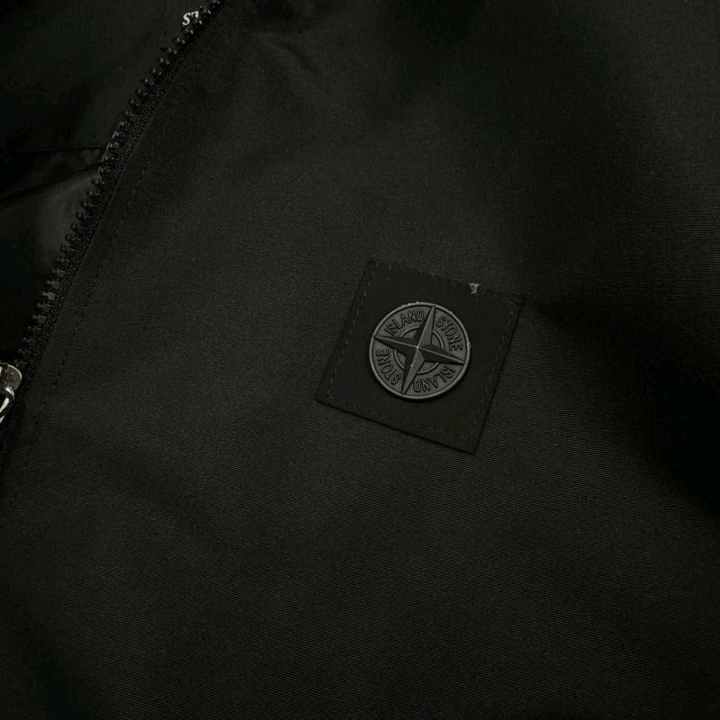 Чоловіча вітровка Stone Island: цена 1540 грн - купить Верхняя одежда ...