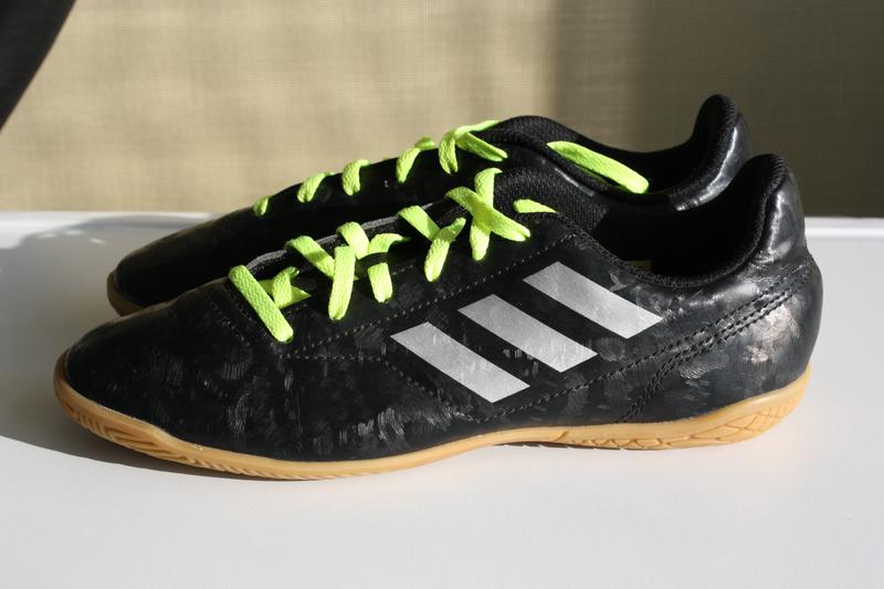 Футзалки Adidas 37 размер оригинал: цена 500 грн - купить Кроссовки и ...