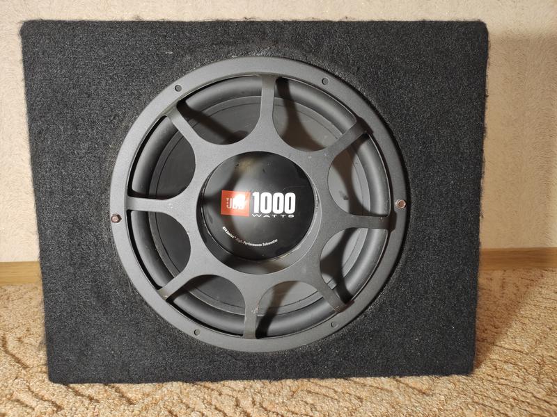 Сабвуфер JBL Gt4 series 1000W - купить недорого б/у на ИЗИ (11320182)